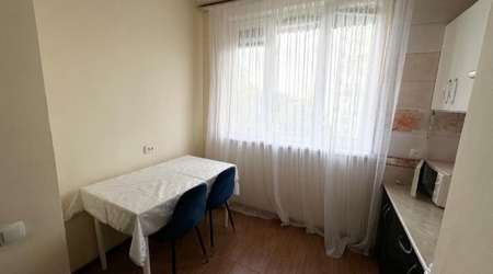 Ideal kvartira srochno ijaraga beriladi lokatsa zoʻr joyda 2/4/4 55m²