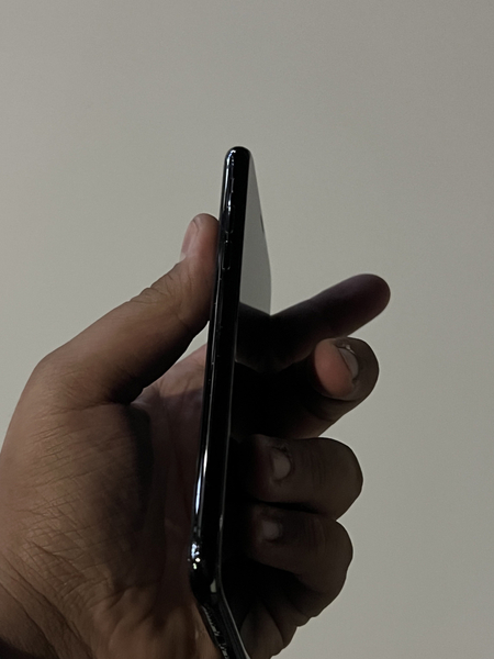 Iphone x sotiladi holati ideall