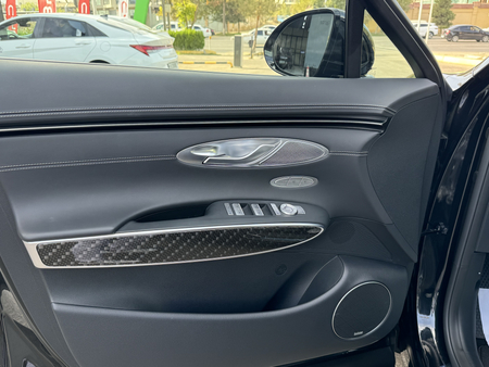 Продаётся Genesis gv70