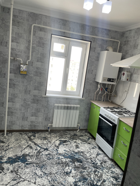 срочно 3 хонали квартира сотилади