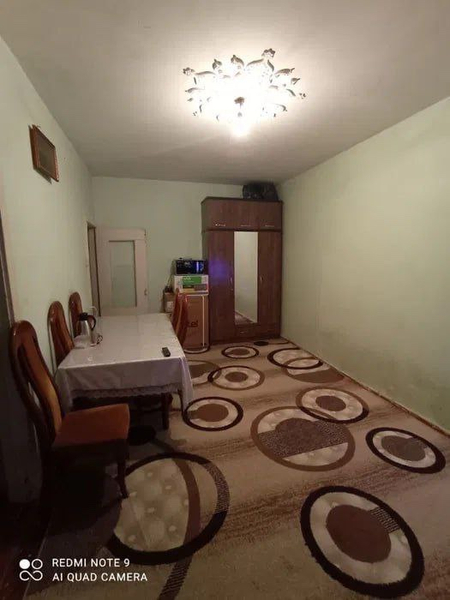 Uy sotiladi chilonzor 9 kv 1 xona 41000$