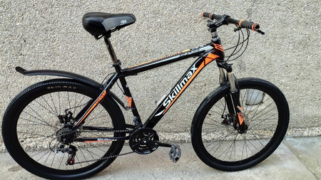 Skilmax velosiped Man 1 yil haydagan man Choʻtki turibdi