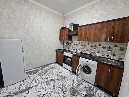 2 xonali 50m² 4-qavat uy sotiladi