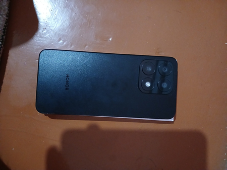 Honor x8a 6/128 a'lo darajada