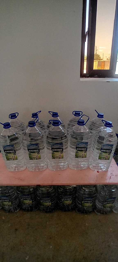 Gazlanmagan ichimlik suvi .Filtrlangan .qadoqlangan .Sertifikat mavjud