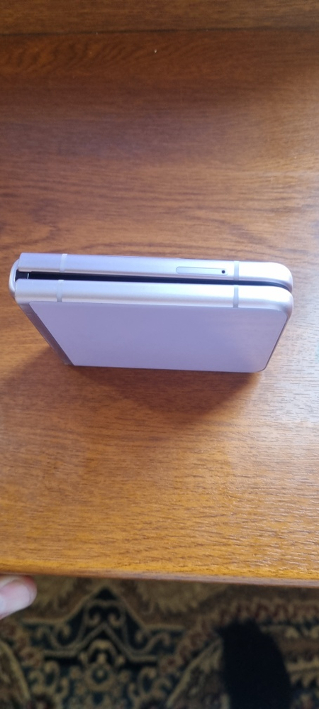 Samsung z flip 3.