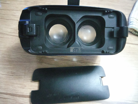 Gear VR ochki sotiladi ishlatilmagan uyda turgan