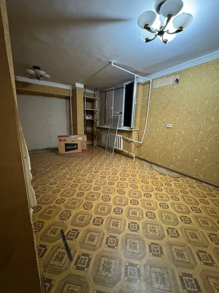 .5хона 3чи кулай этаж центр ХамидОлимжон метро кафе Дархон 98м2 раздел