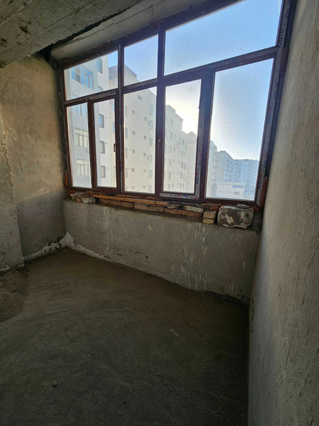 2 xonali 76m² 4-qavat sotiladi.