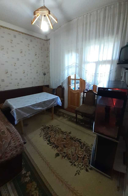 Продается квартира 4/4/4