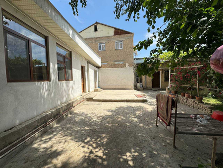 Tayyor 6 sotixli hovli sotiladi