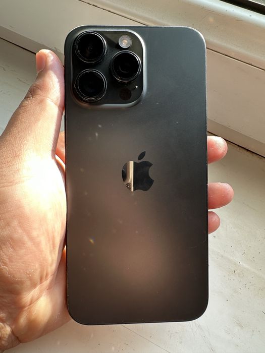 Iphone 15 pro max 256Gb   1050$