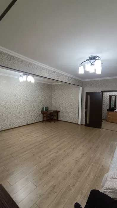Продаётся 3 в 4 комнатную квартира на Юнусабаде 9 квартал! ЮА