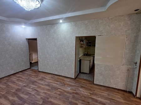 Продаётся 2-х  комнатная квартира на Юнусабад-13. Анжир