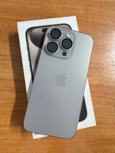15 pro LL/A 256GB
