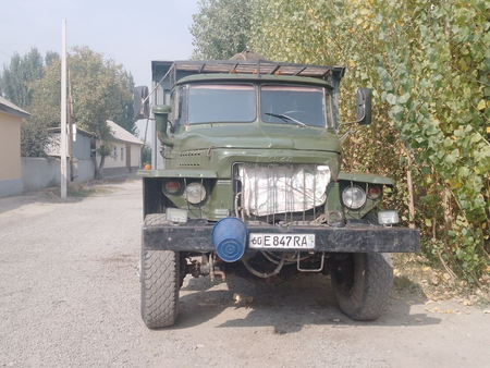 Ural 375 sotiladi