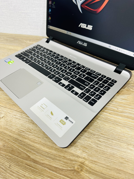 Стильный ASUS 4 Ядерный, Мощный, Игровой ноутбук в как новом состоянии