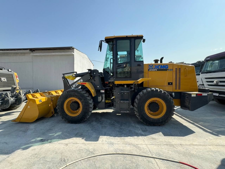 XCMG lw 300 fn (1.8)
