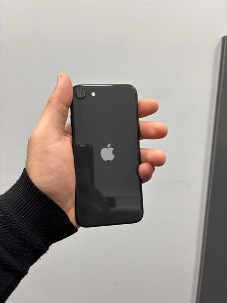 Iphone se 2022 б/у