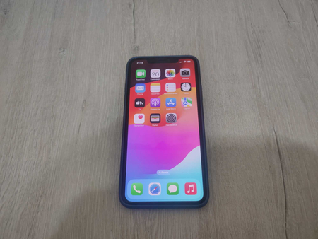 Продам iPhone 11 pro max 256