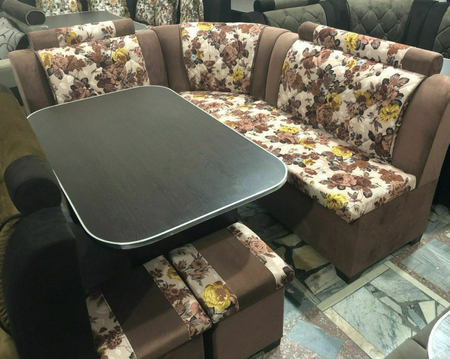 Kuxinniy ugolok komplekt
