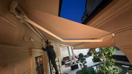 Markiza. Tent. Soyabonlar. Zontik