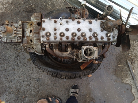 Gaz 52 mator sotiladi
