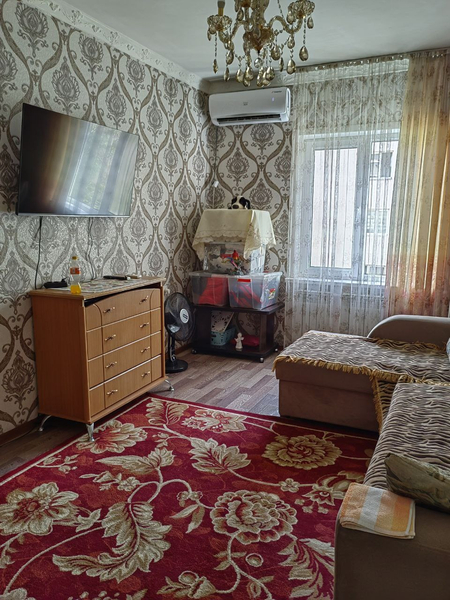 Продаю Квартиру Яшнабадский р-он Авиасозлар-2 Франция 1-ком 40м2. 3-эт