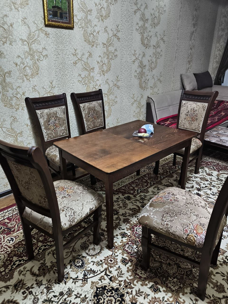 Stul 12 ta srochno sostoyaniye normalnie,ne slomannie,zvonite dogovori