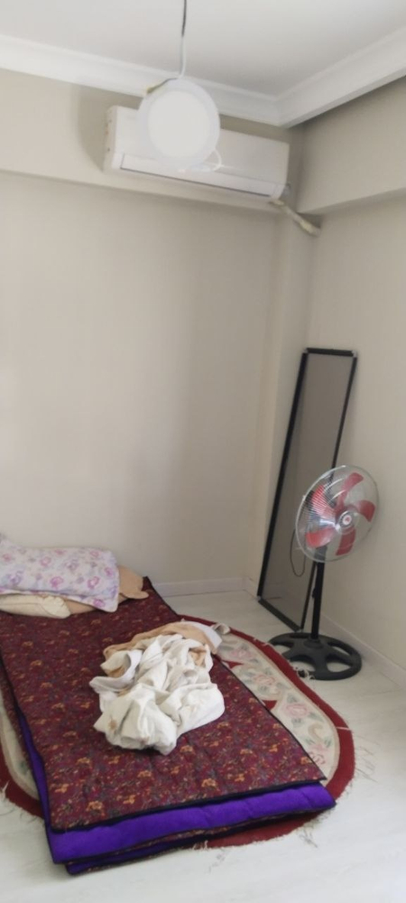 Chilonzor shirin chorrahada 2 xonali hamma sharoitlar bor 400$ lubboyi
