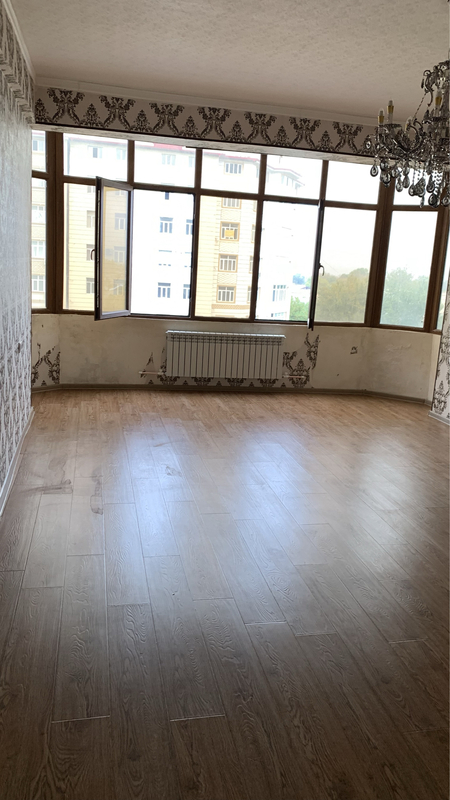 Продаеться квартира новостпойка