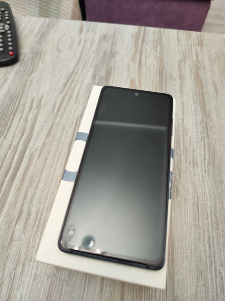 Samsung Galaxy S20 FE, 6/128GB.