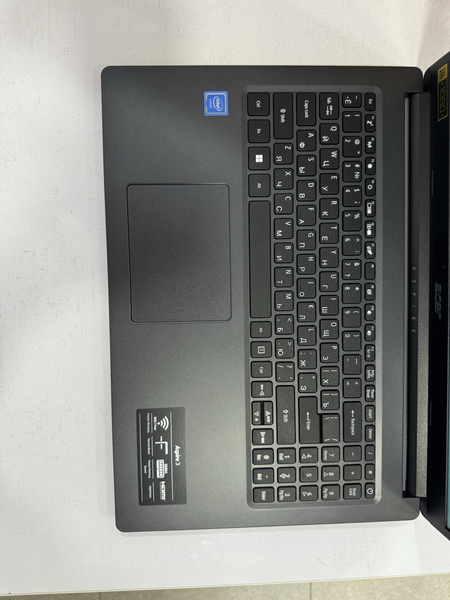 Acer ozro ishlatilgan karobka dokumentlari bilan