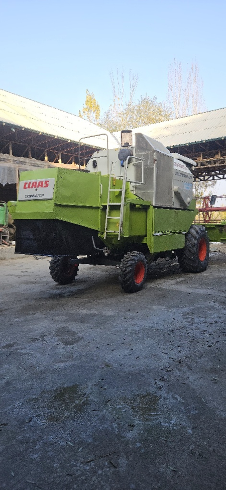 Claas dominator 130 sotiladi
