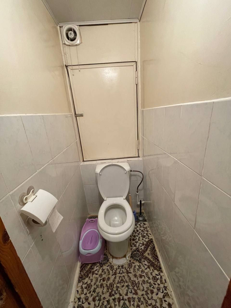 Ттз- Ахмад югнакий продается квартира 4/5/5 балкон 2×6