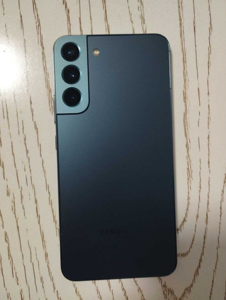 Samaung S22 plus 8/256