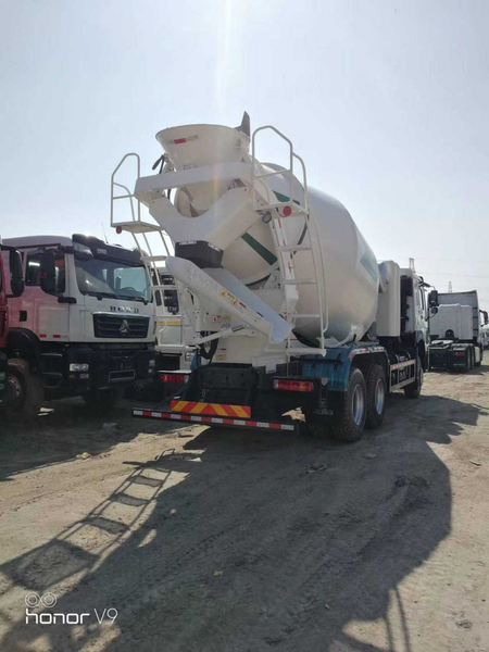 HOWO mikser CNG  10m3,