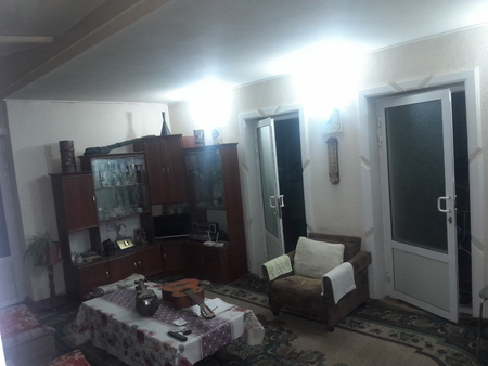 Dombirabodda 2 xona 4 xona qilingan