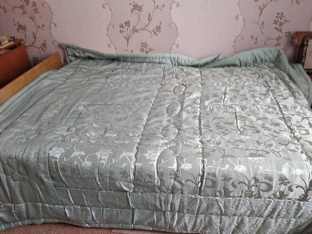 Одеяло теплое и легкое
