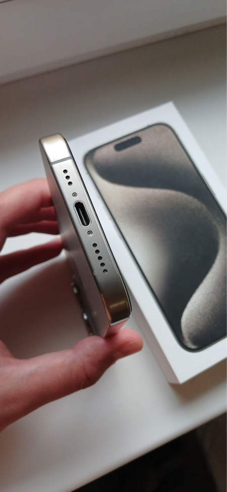 Iphone 15pro сотилади