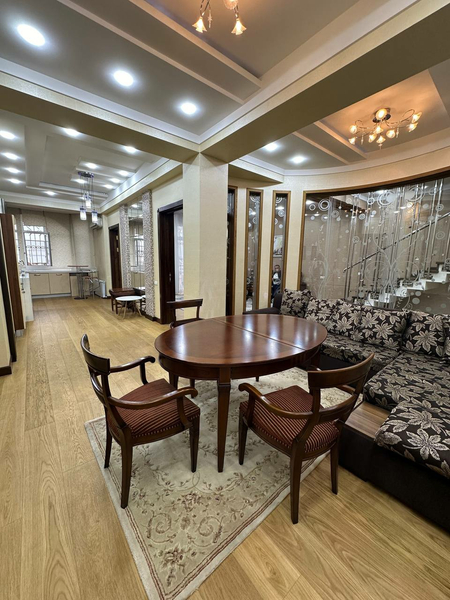 Садыка Азимова , Габус 5/6-7/7 244 м² евро