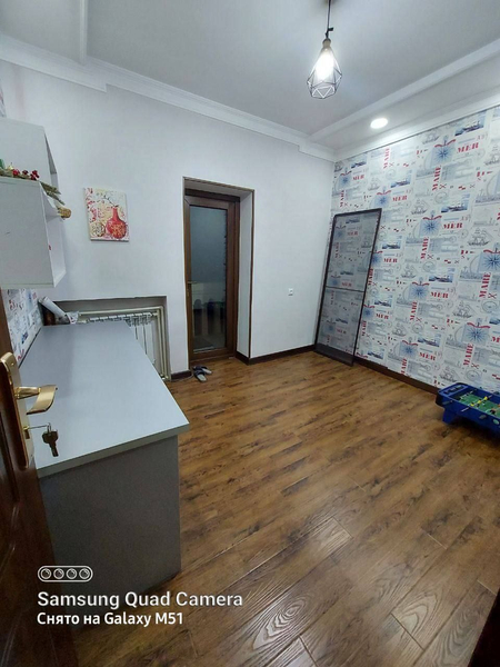Ш.Руставелли Высокопотолочка  2в3/4/4 хороший ремонт  пл 72м2