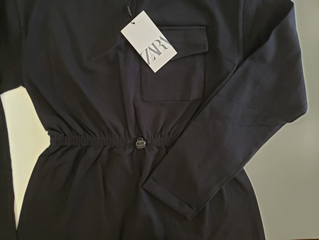 Платье Zara продается