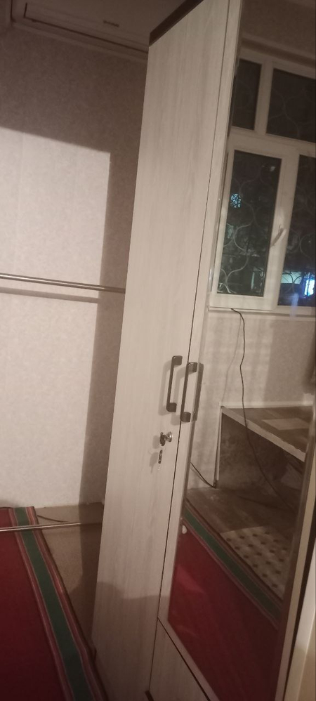 Sergeli 3 bekatga 10 minut sheriklikka kvartira bor! 1 kishiga