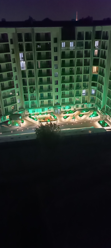 Срочно продается 2 комнатная квартира в новостройке