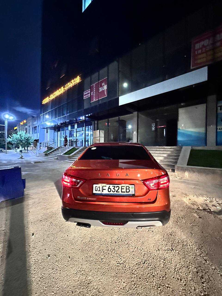 Lada Vesta cross 1.8