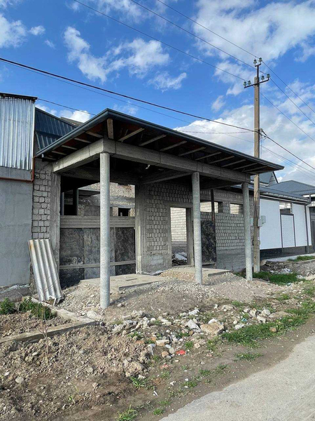 Продаётся Дом/Коробка 2.8 сотки на сергели Хонобод возле метро Ханабад