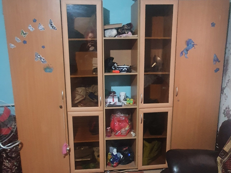 Продается Секционный шкаф