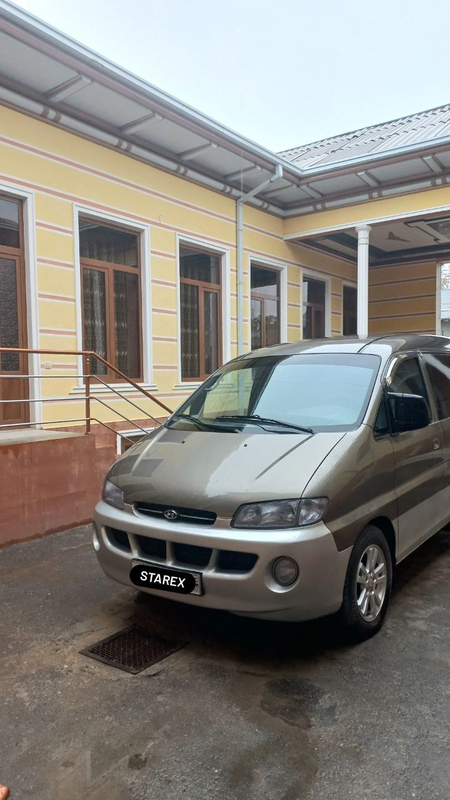 sotiladi hyundai starex benzinda