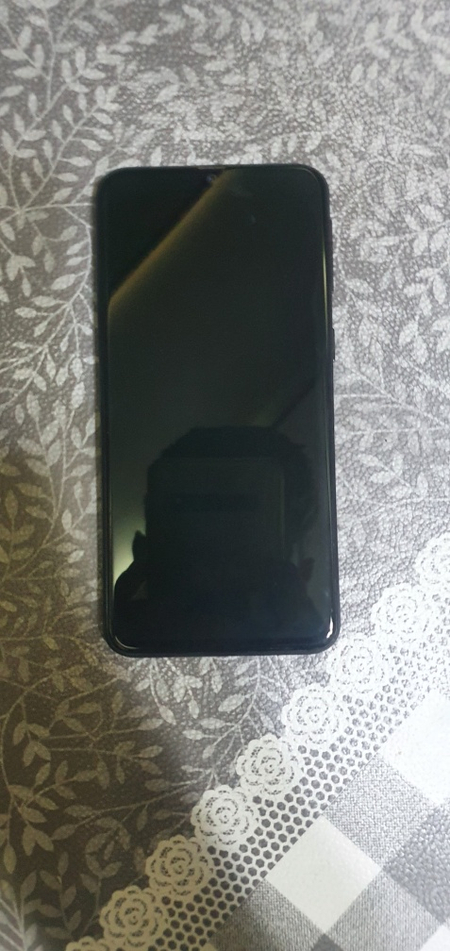 Samsung A40 холати яхши